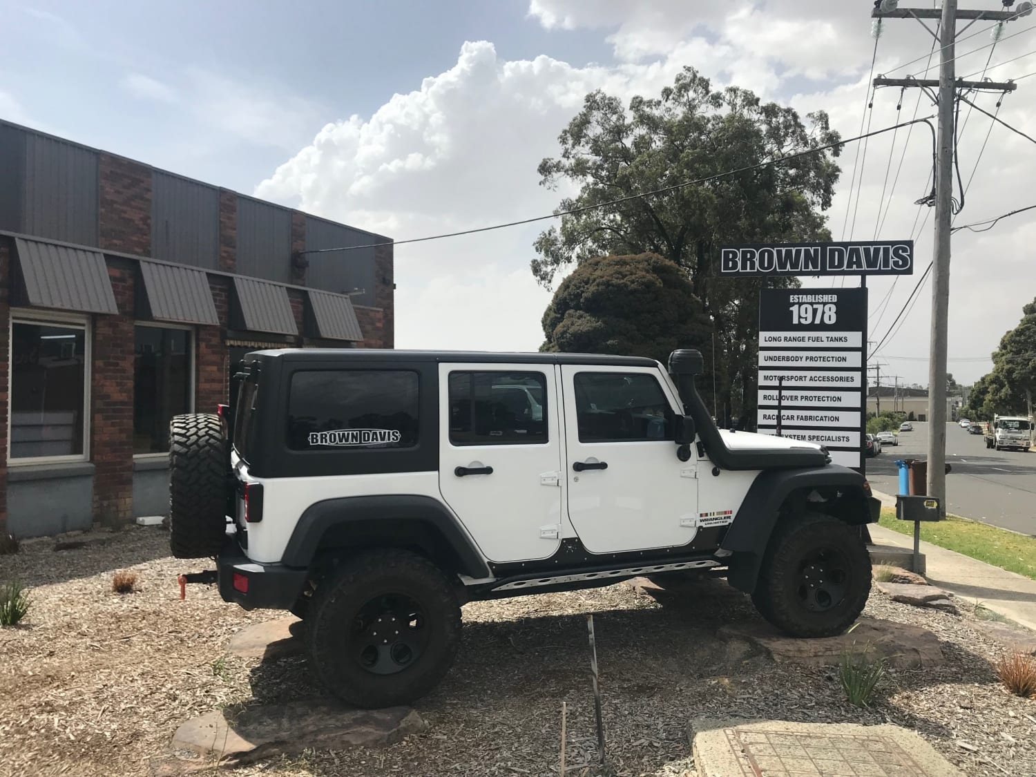 Jeep Wrangler JK (2006 – PRESENT) Auxiliary Long Range Fuel Tanks ...